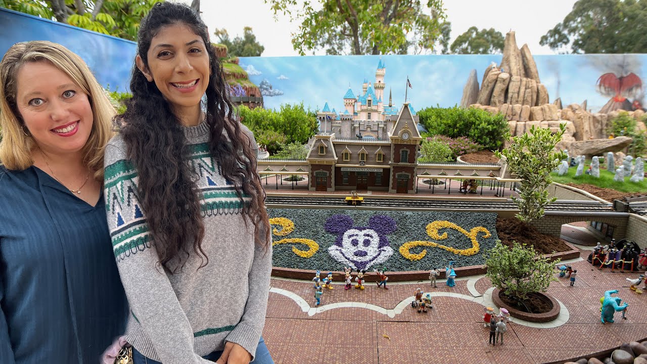 Disneyland in a Backyard: The Amazing Castle Peak and Thunder Railroad ...